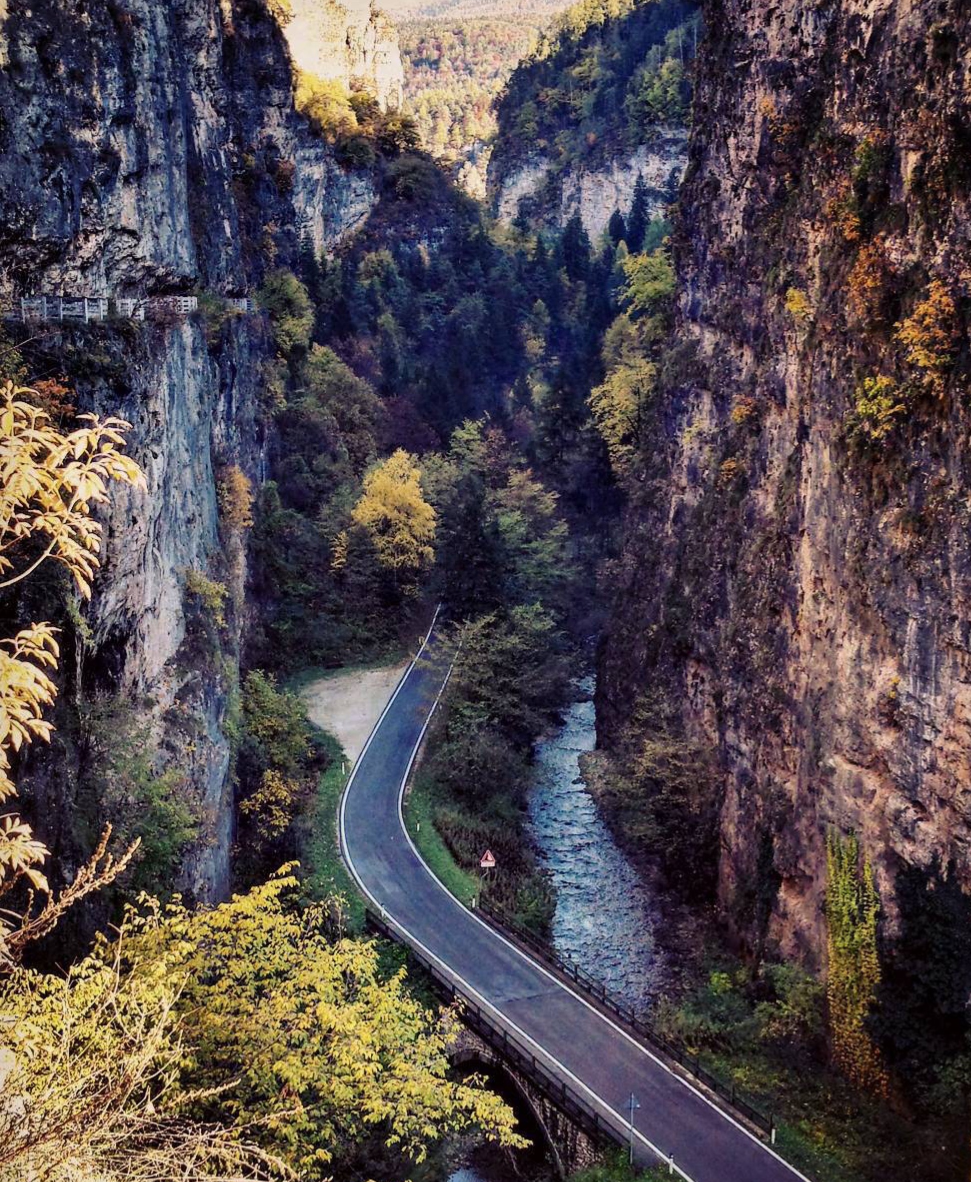 3 modi per arrivare a San Romedio. Un santuario unico in Trentino