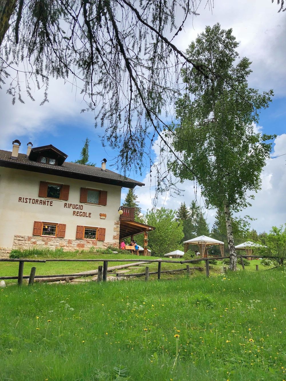 Passeggiata delle baite, da Ruffré alle Regole di Malosco