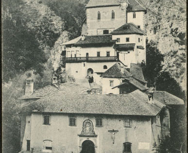 Quando l'orso Charlie arrivò a San Romedio, una storia di tanti anni fa