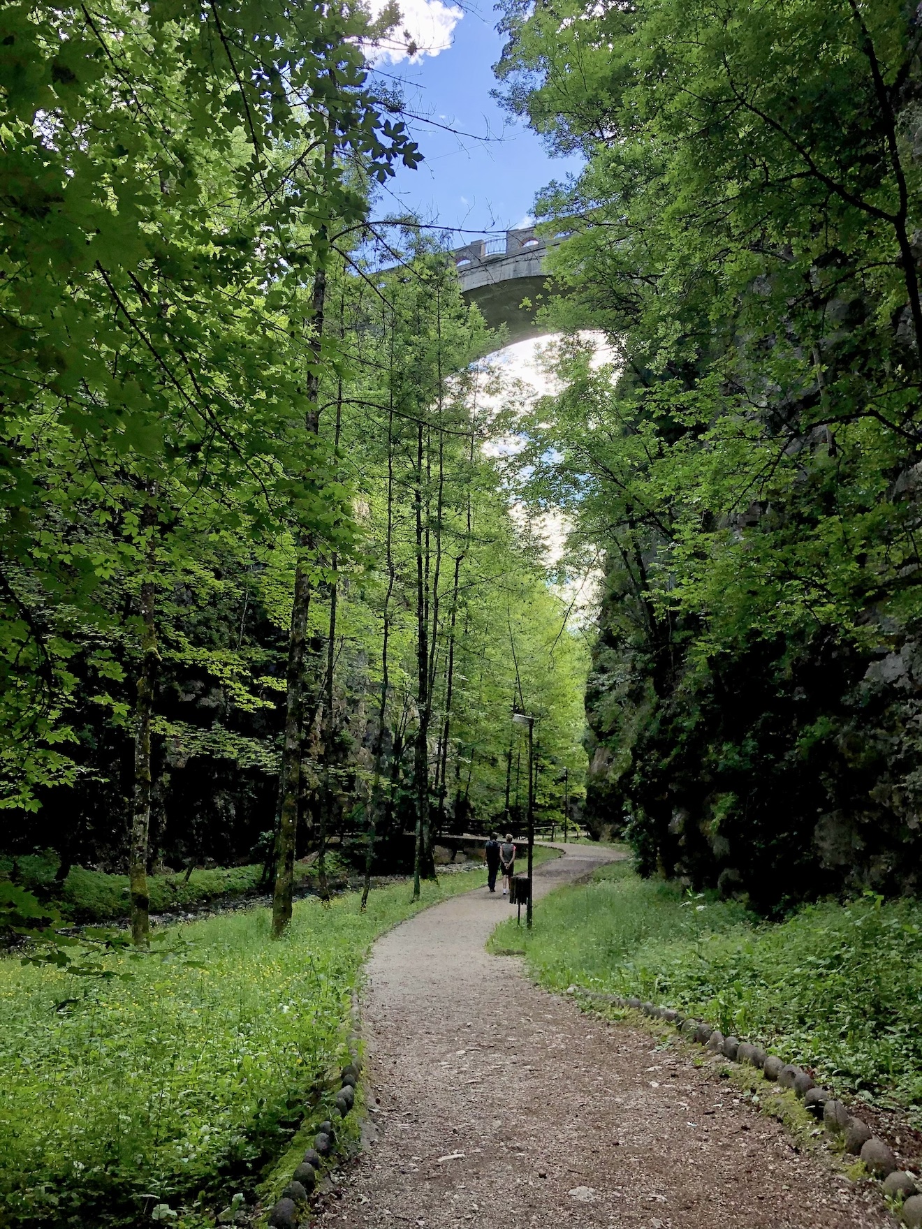 La passeggiata del burrone da Fondo al lago Smeraldo