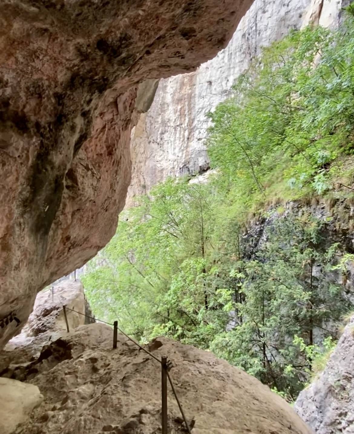 Al Burrone Giovanelli, l'avventura, la cascata e la via ferrata